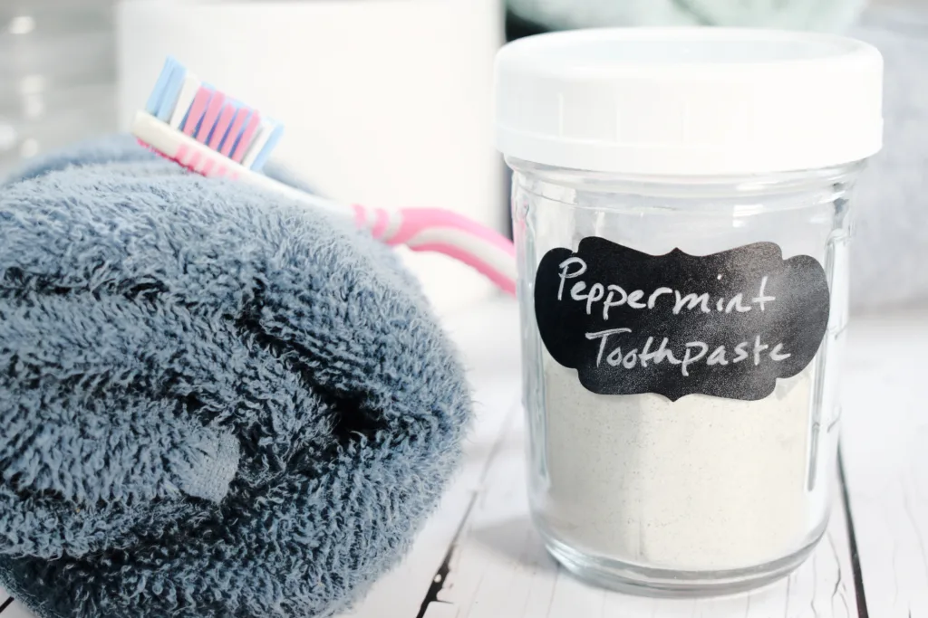 Homemade Natural Toothpaste with Bentonite Clay - Idie's Farm